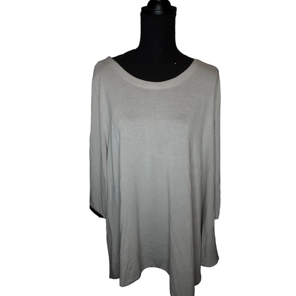 Chelsea & Theodore | Tops | Chelsea Theodore Asymmetrical Stretchy ...